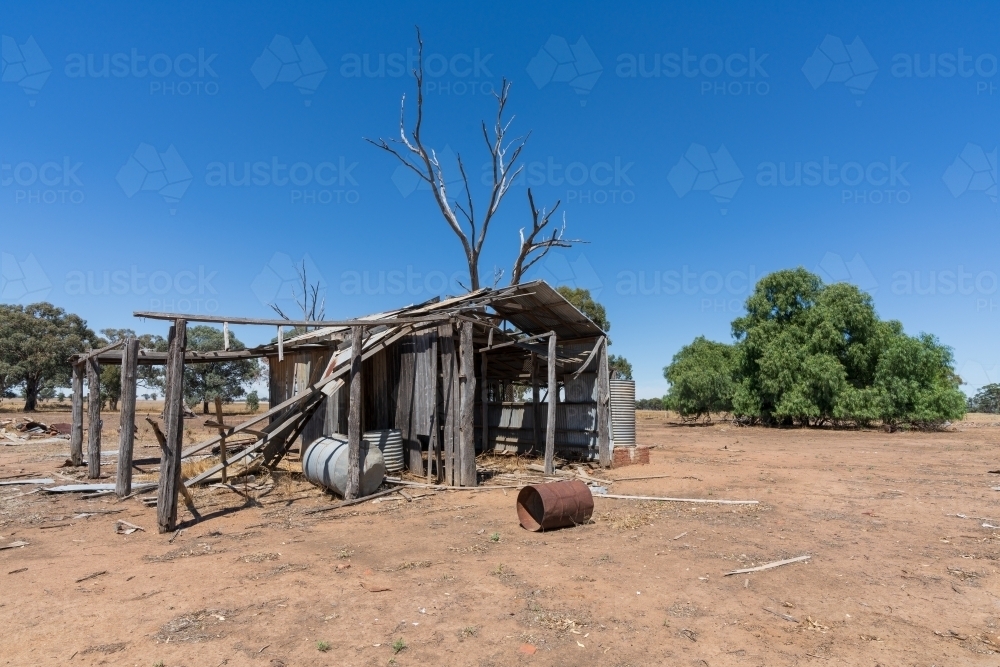 Image of A broken down farm shed in a dry paddock at Campbells, Forest ...