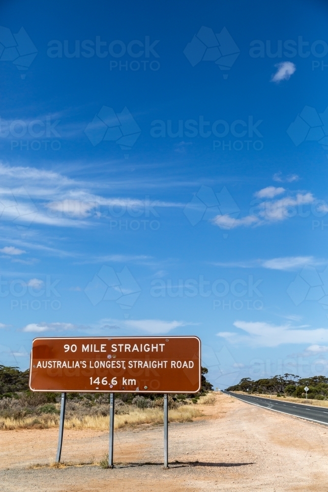 Image of A1 Highway, the 90 Mile Straight on the Eyre Highway on the ...
