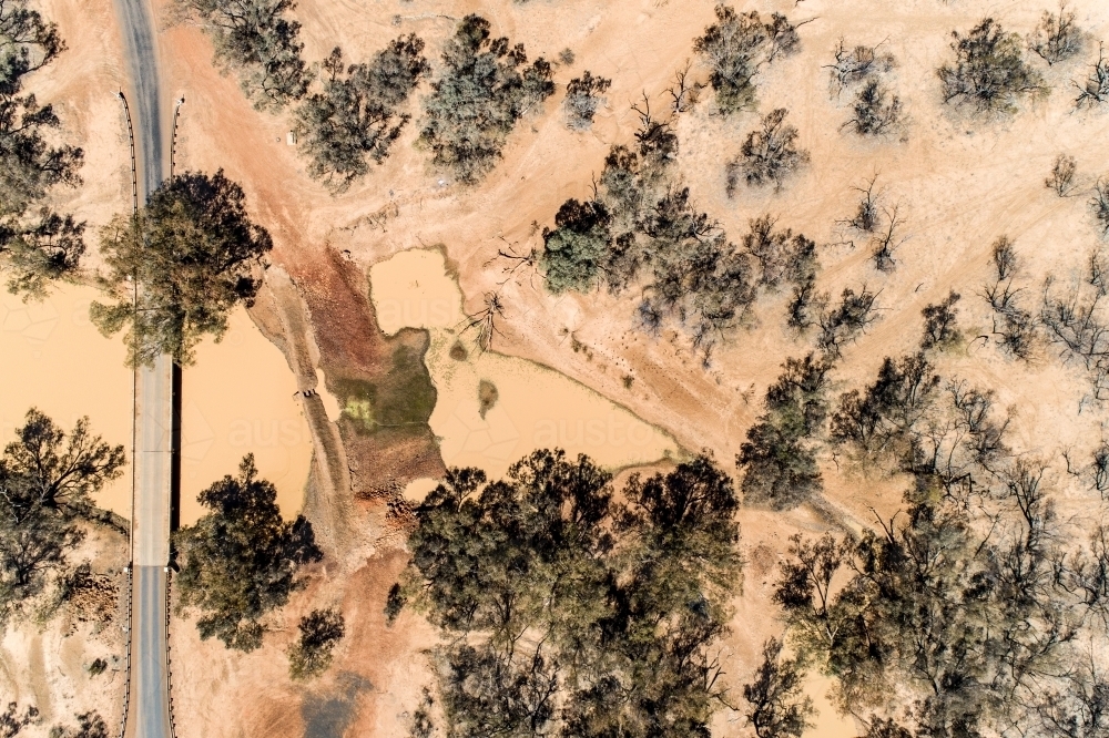Image of Aerial view of bridge over the Warrego River at Cunnamulla ...