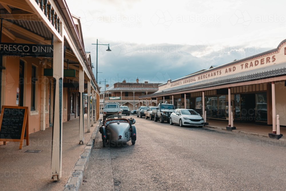 Image of Austin 7 Special vintage car parked outside rural country pub ...