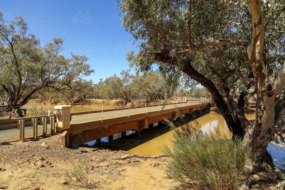Image of Bridge over the Warrego River at Cunnamulla, Queensland ...
