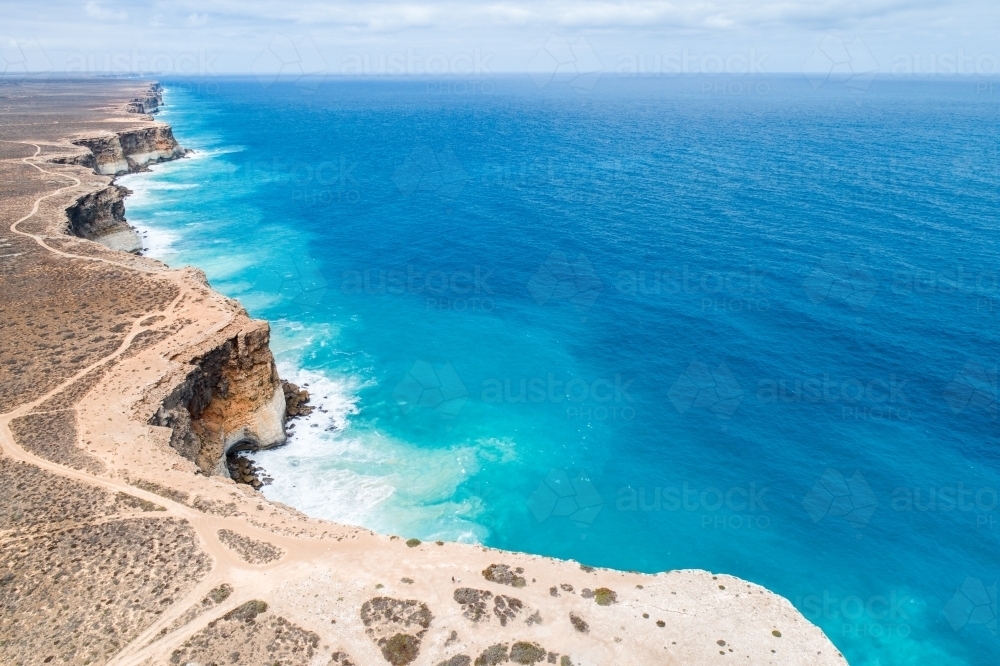 Image of Bunda Cliffs along the Great Australian Bight. - Austockphoto
