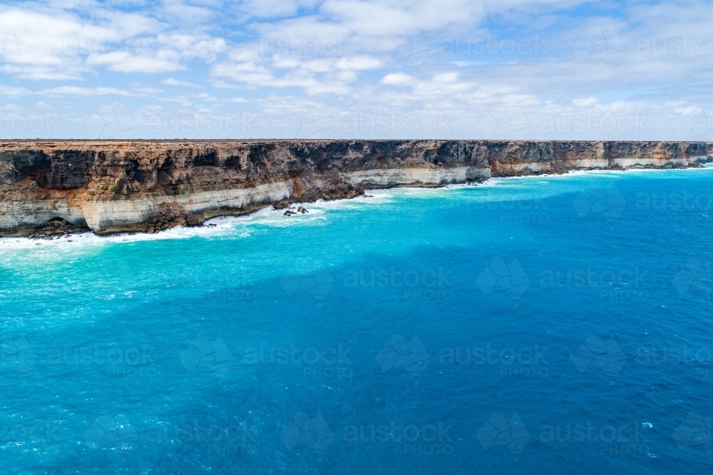 Image of Bunda Cliffs along the Great Australian Bight. - Austockphoto