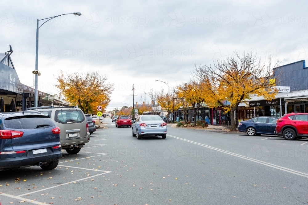 Image of Cars driving down main street of small country town of Euroa ...