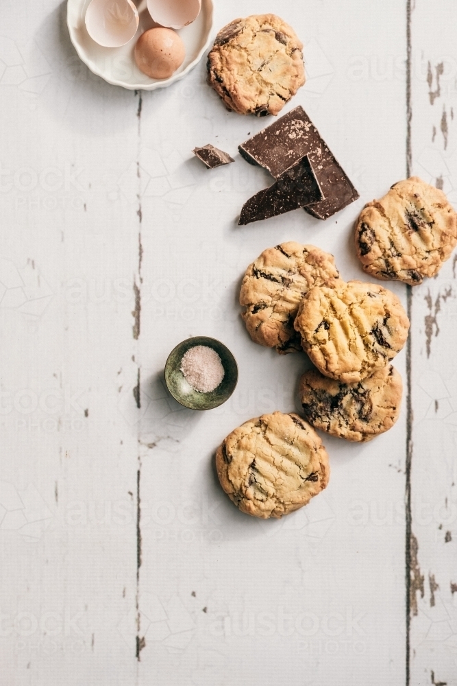 Image of Chocolate chunk cookies from above. - Austockphoto