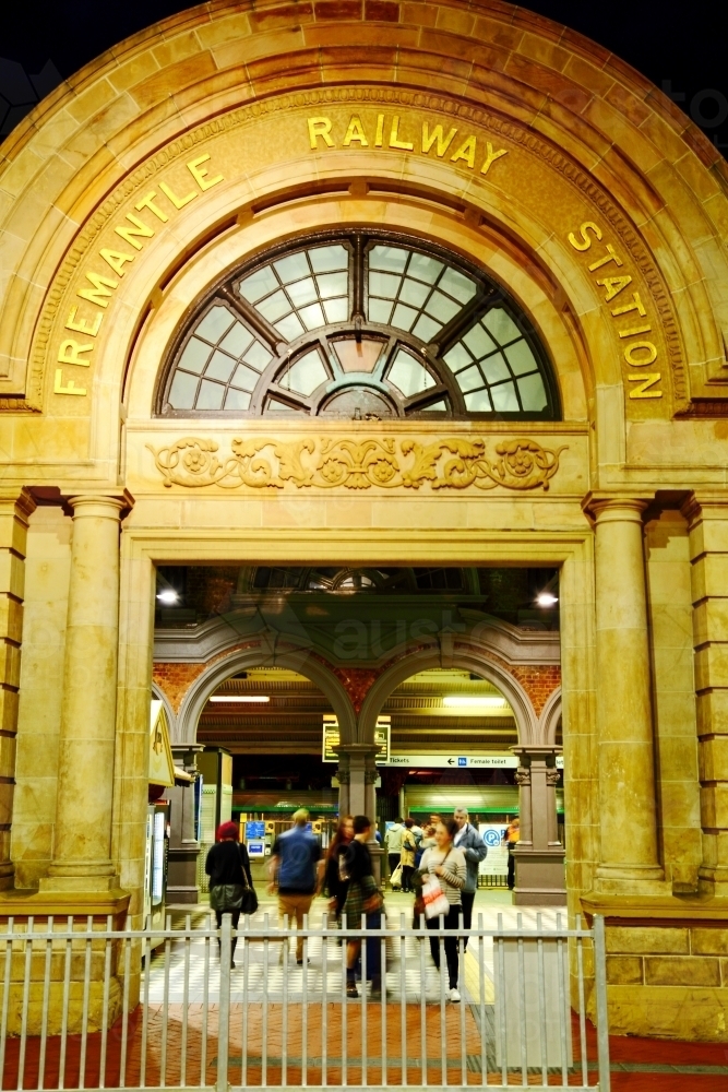 Image of Commuters in the Fremantle Railway Station entrance - Austockphoto