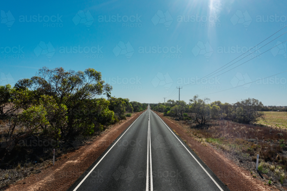 Image of empty highway in rural australia - Austockphoto