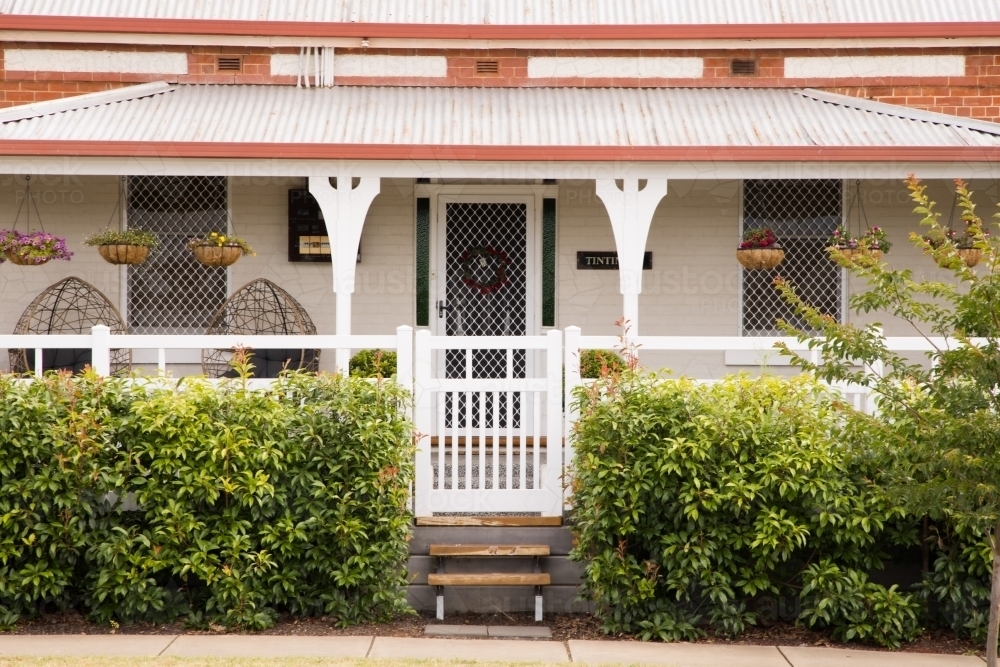 Image of Entrance view of a traditional character house in Wagga Wagga ...