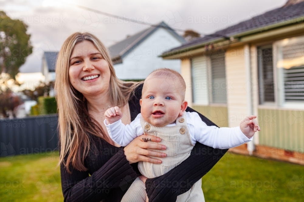 Image of First Nations australian mum with her five month old baby boy ...