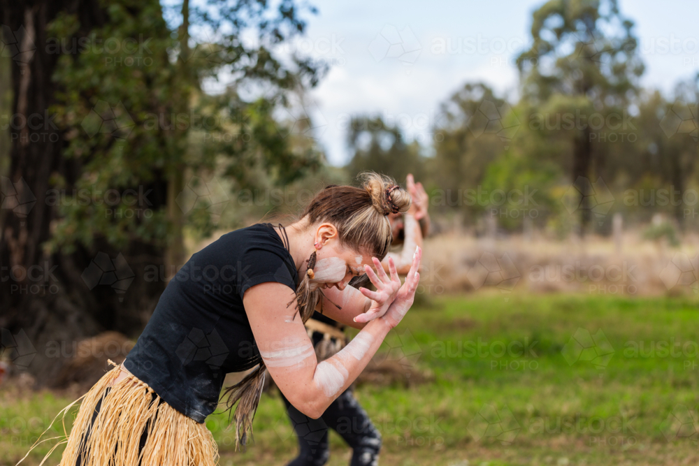 Image of First nations Australian woman dancing to aboriginal music ...