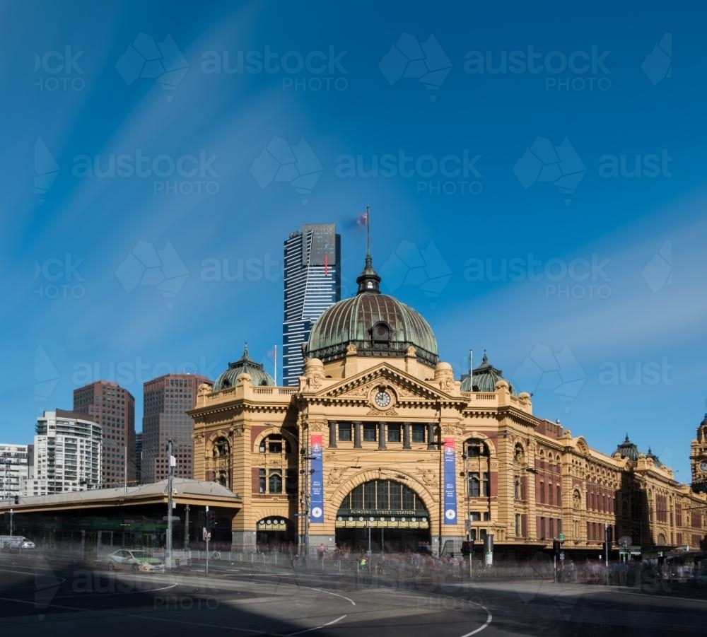 Image of Flinders St Station, Melbourne, Australia - Austockphoto