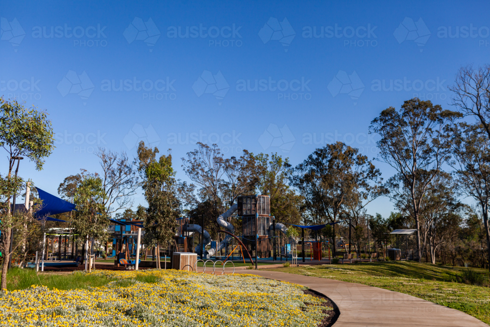 Image of footpath to playground park in Huntlee by information centre ...