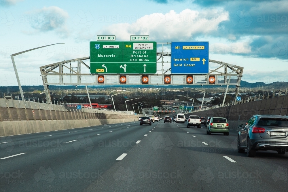 Image of gateway bridge driving - Austockphoto