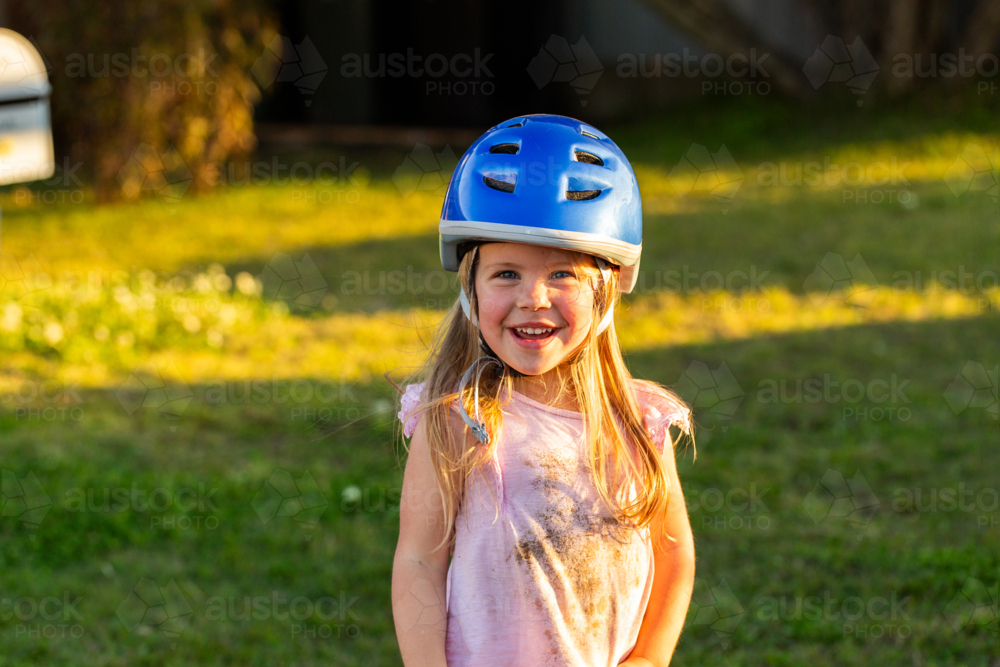Image of Grubby little girl with dirty clothes and happy smile wearing ...