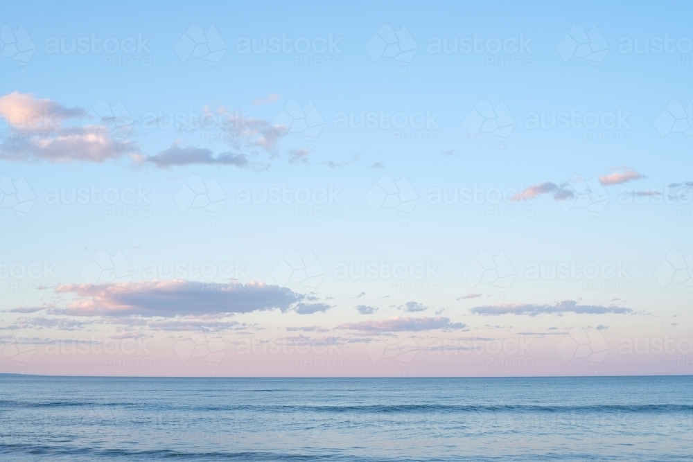 Image of Ocean horizon in late afternoon - Austockphoto