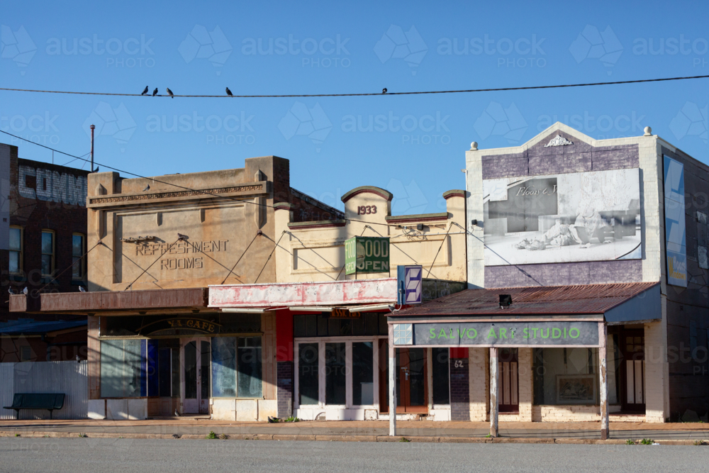 Image of old historic buildings with verandahs in Barellan - Austockphoto