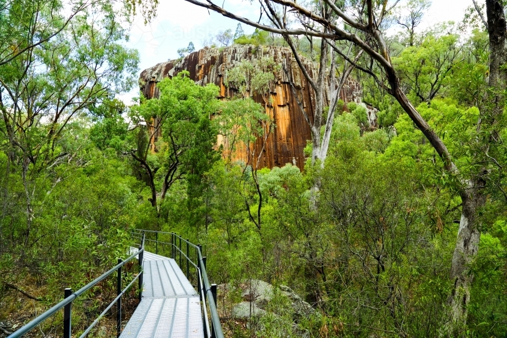 Image of Organ-pipes or columnar jointing of Sawn Rocks, Kaputar ...
