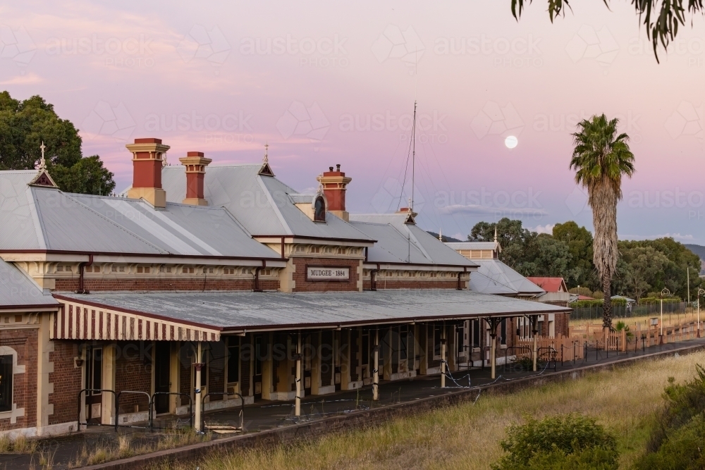 Image of Rooftop of the historic Mudgee Railway Station with full moon ...