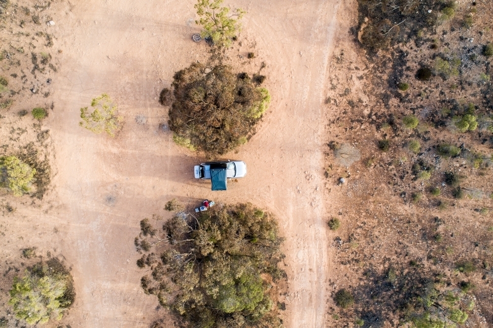 Image of Rooftop tent bush camping on the Nullarbor Plain - Austockphoto