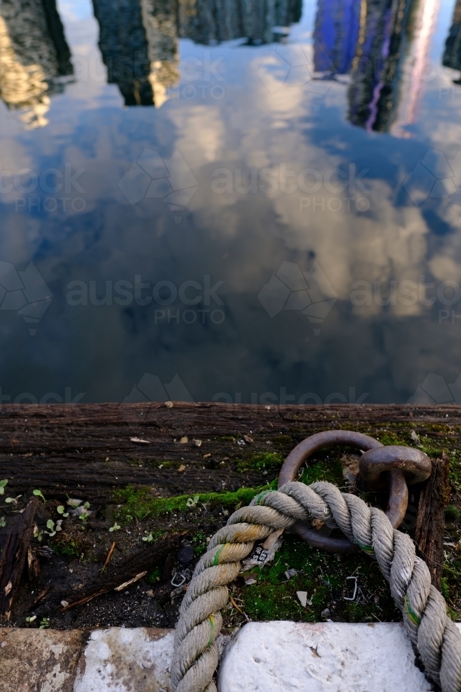 Image of Rope on a Pier in Victoria Harbour - Austockphoto