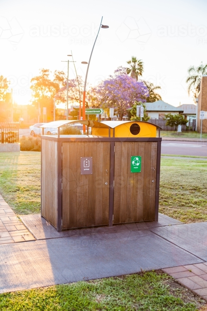 Image of Rubbish and recycling bins in public park - Austockphoto