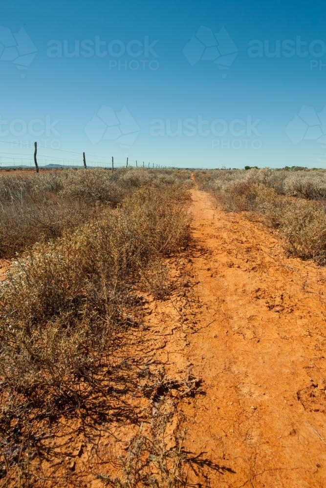 Image of rustic fence in outback South Australia - Austockphoto