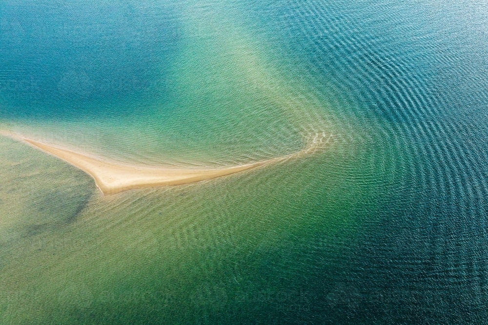Image of sea channels and shallows with sand ripples - Austockphoto