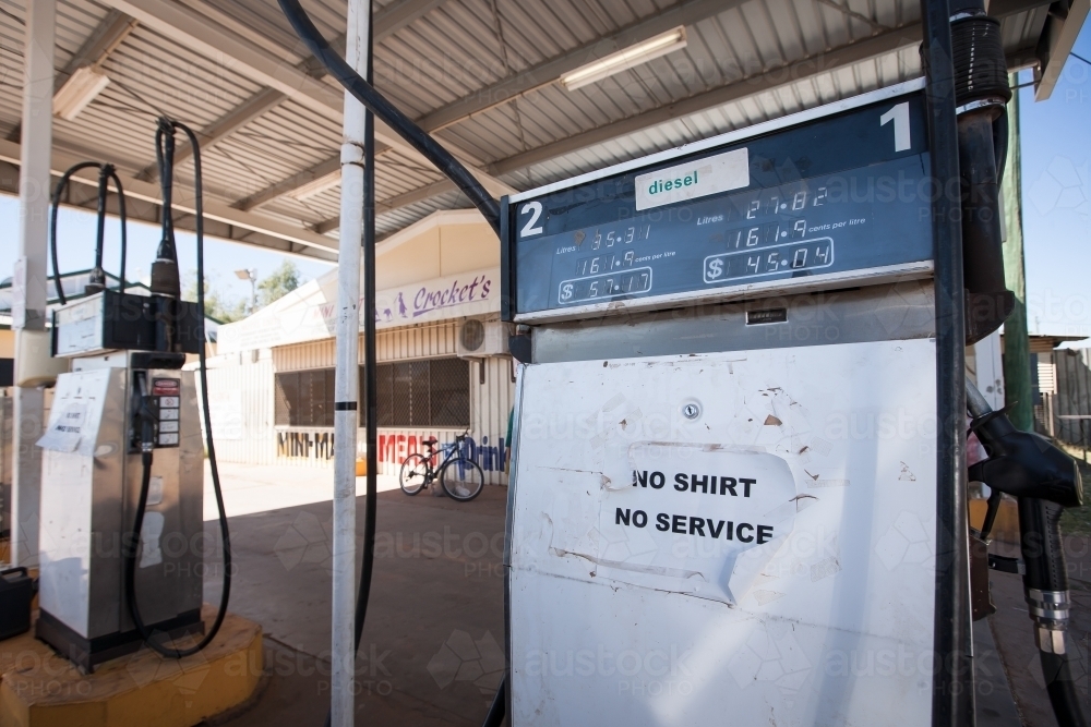 Image of Service station in regional Queensland - Austockphoto