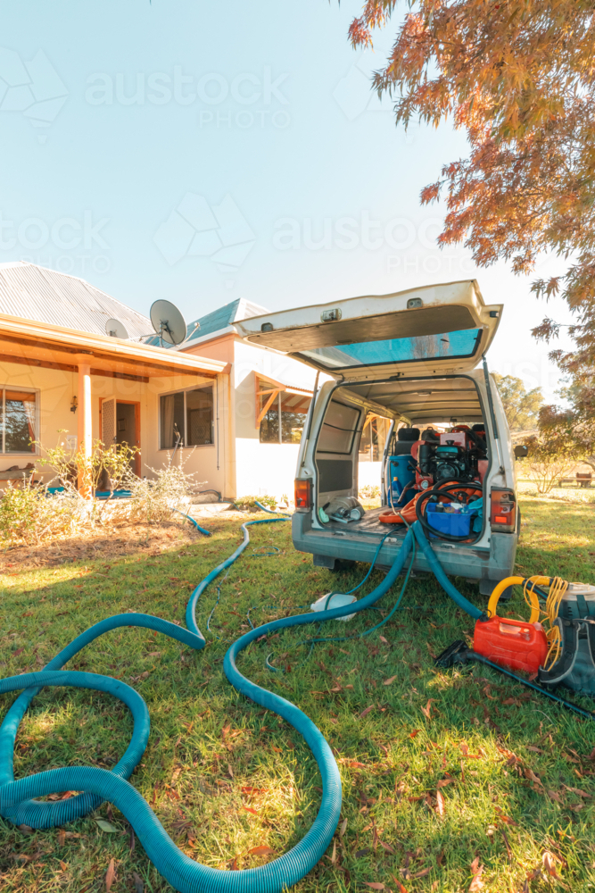 Image of Small white van with commercial carpet steam cleaning ...