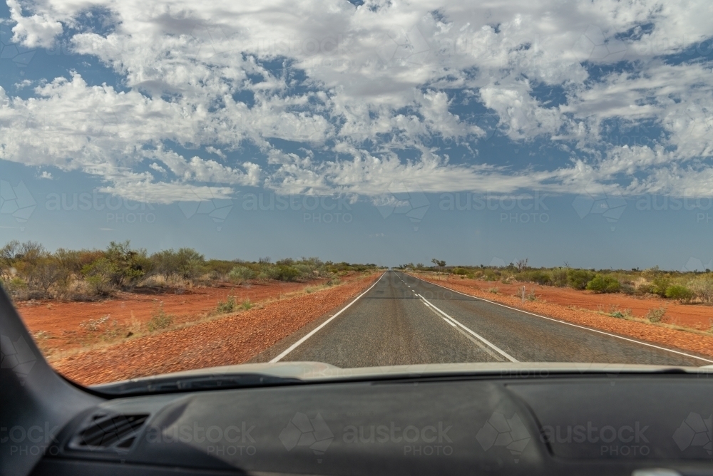 Image of Stuart Highway, Barrow Creek, NT - Austockphoto