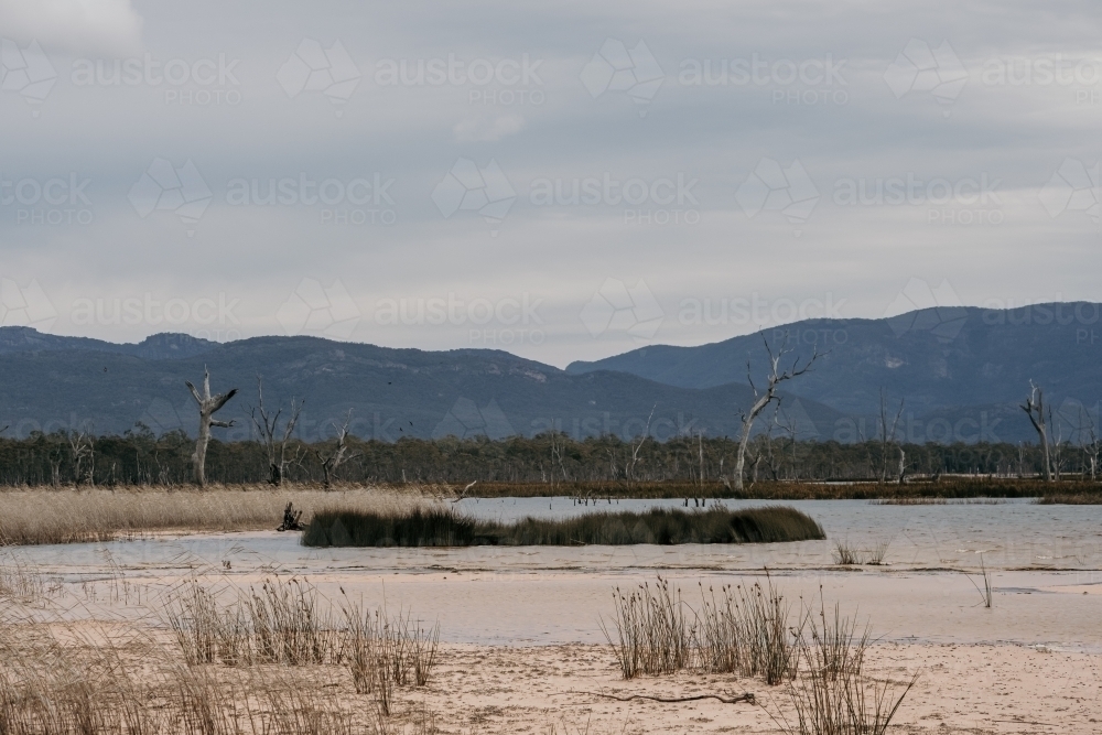 Image of The grampians and Lake Fyans. - Austockphoto