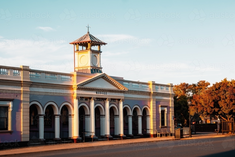 Image of The historic pink Mudgee Post Office - Austockphoto