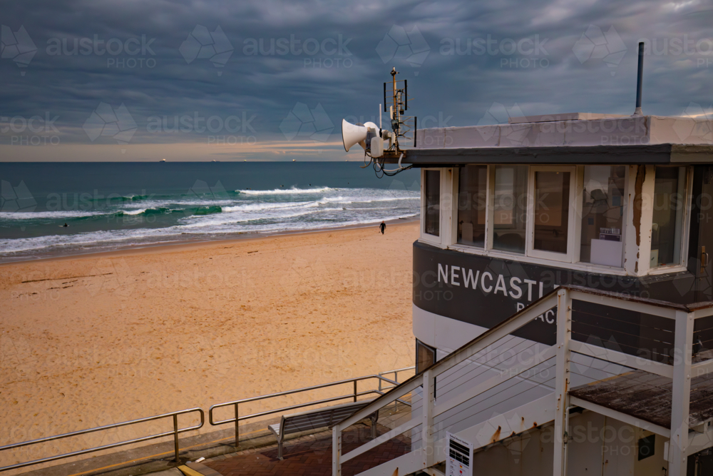 Image of The Newcastle Beach Surf Lifesaving Club lookout tower ...
