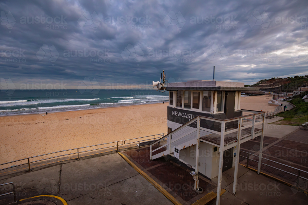 Image of The Newcastle Beach Surf Lifesaving Club lookout tower ...