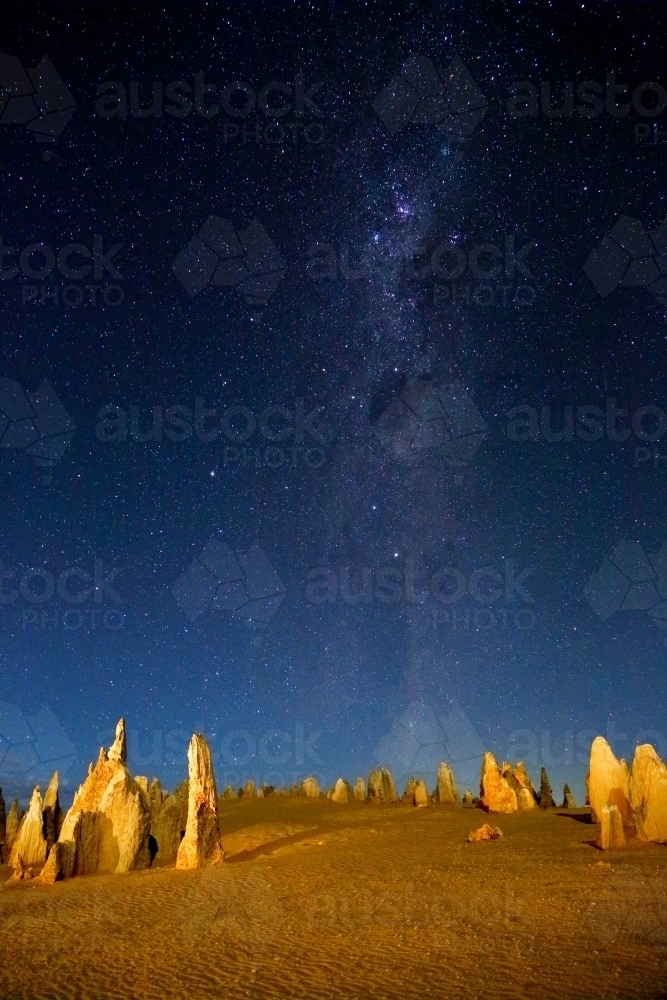 Image of The Pinnacles, Western Australia at night - Austockphoto