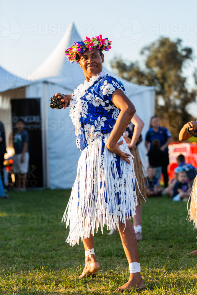 Image of Torres Strait Islander woman dancing and performing at ...