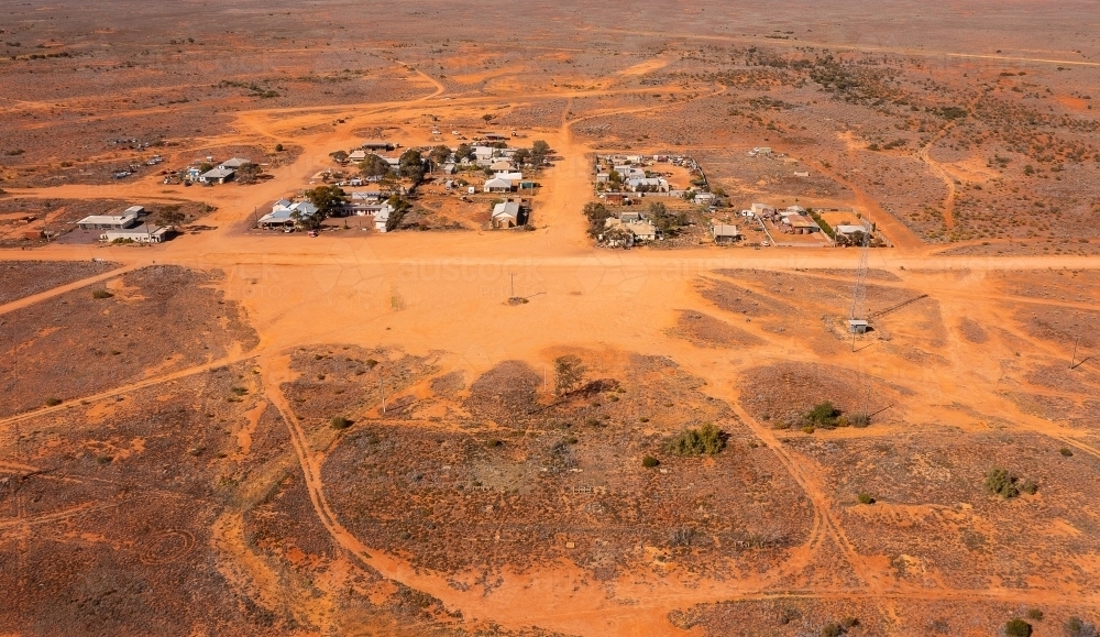 Image of view over tiny outback town of Kingoonya in South Australia ...