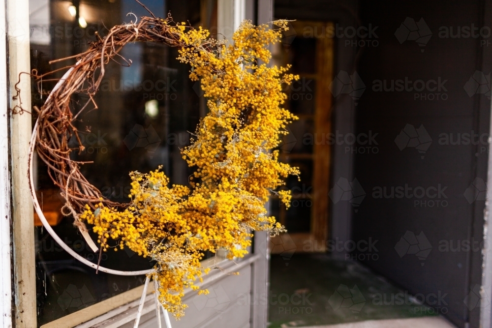 Image of Yellow wattle native flower wreath with copy space - Austockphoto