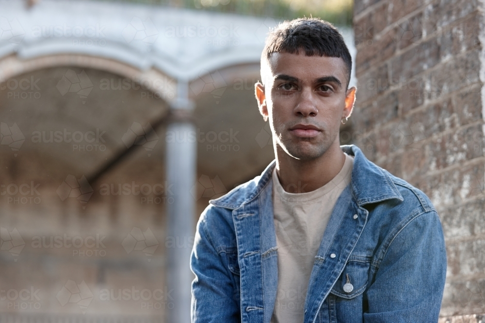Image of Young Indigenous Australian man - Austockphoto